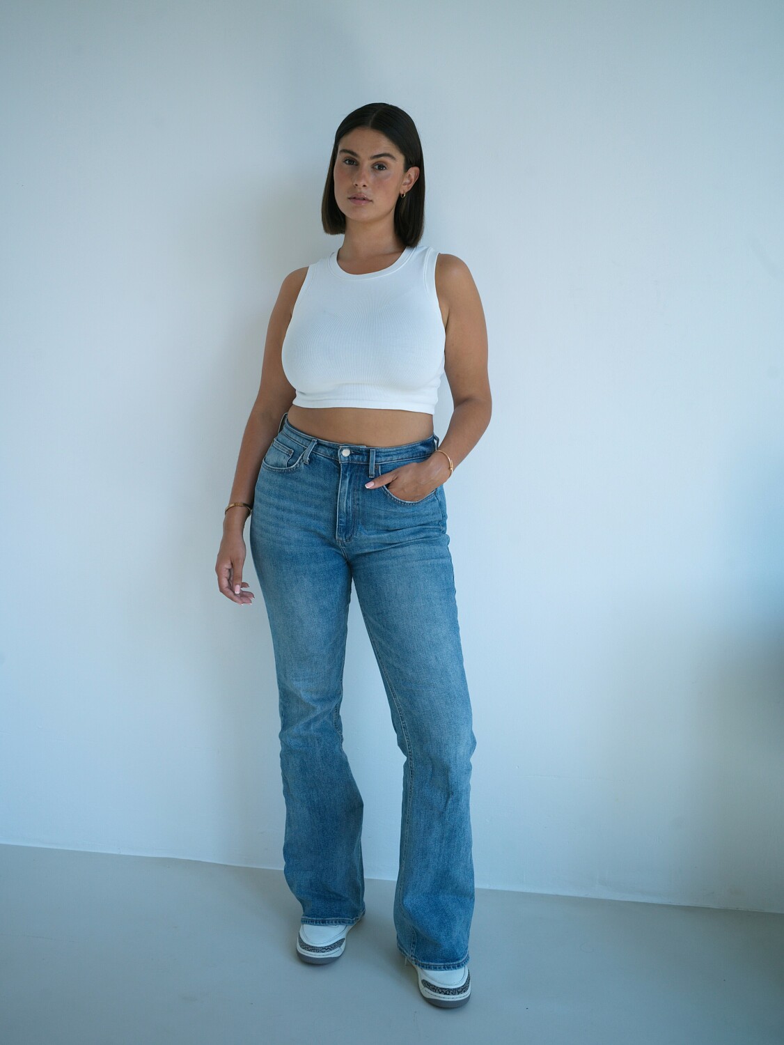 Nica 2r Model Management